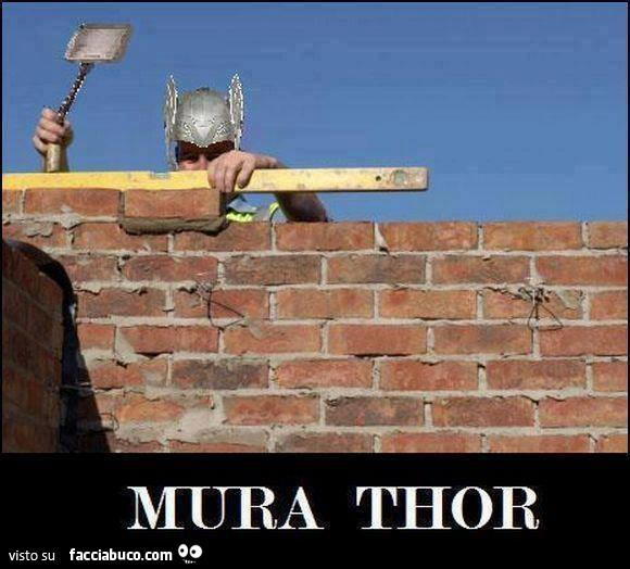 Tutti i meme sui Muratori - Facciabuco.com
